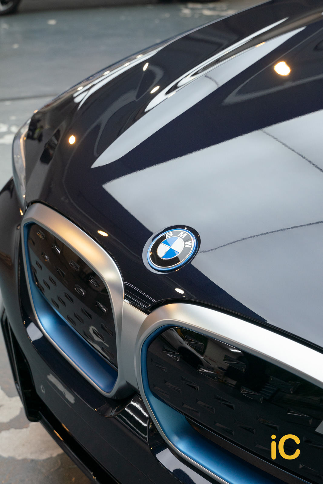 BMW iX3 Carbon Black (光面PPF) - PPF 車漆保護膜 - IC Detail
