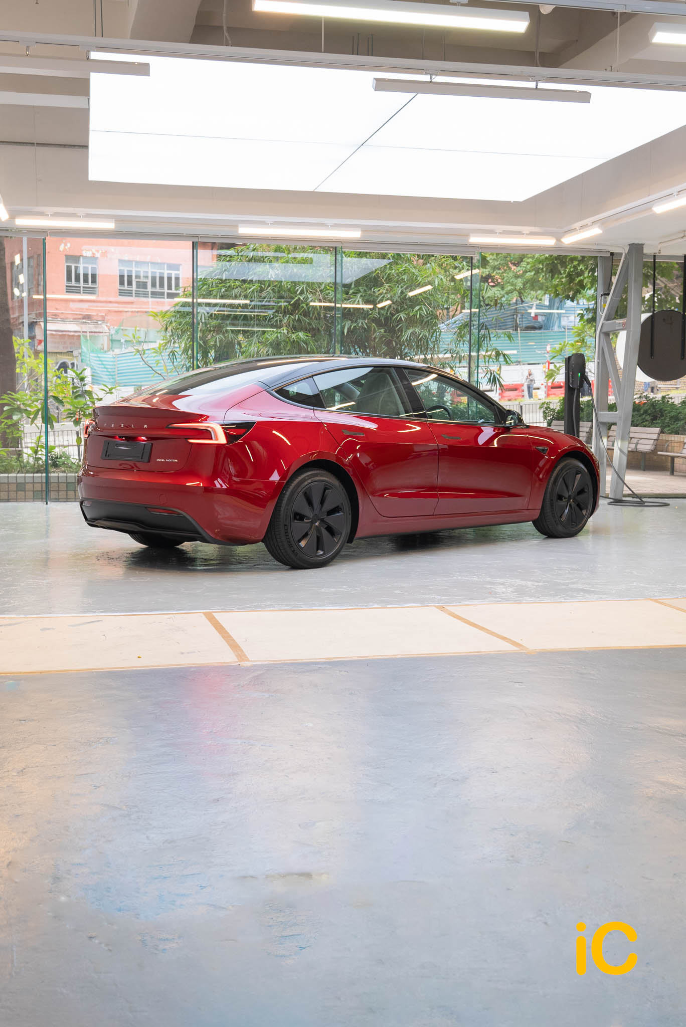 Tesla Model 3 Highland (Ultra Red x 2-Tone PPF) - PPF 車漆保護膜 - IC Detail
