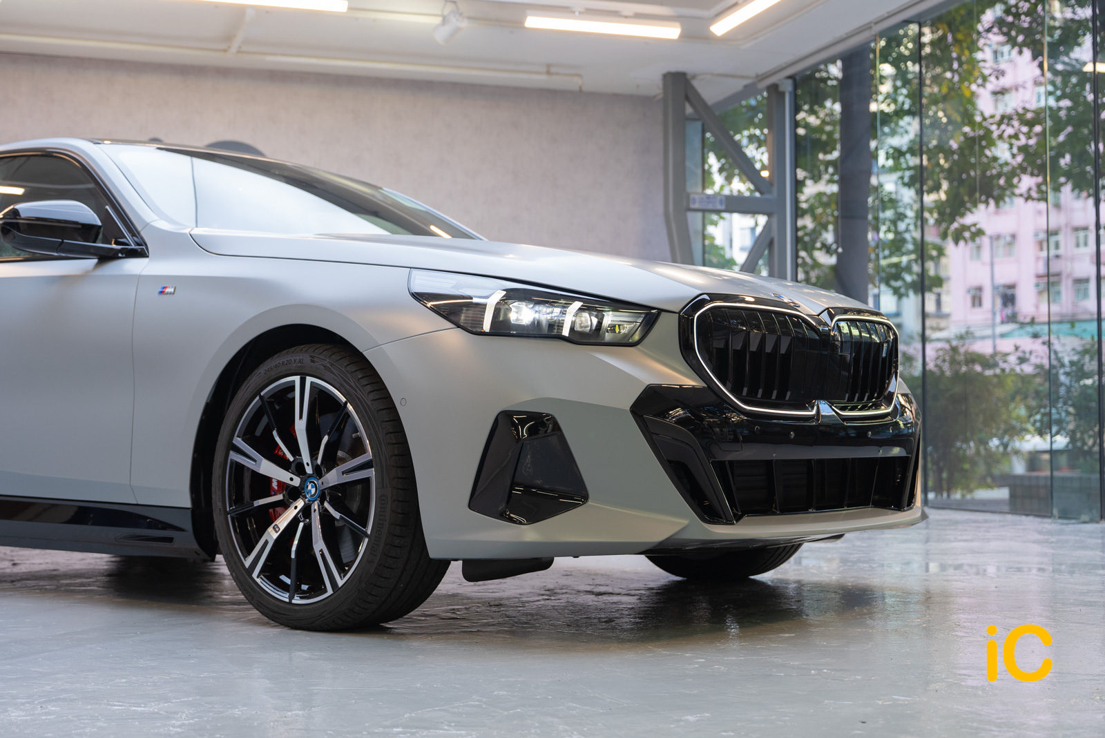BMW i5 (Brooklyn Grey) (啞面PPF) - PPF 車漆保護膜 - IC Detail