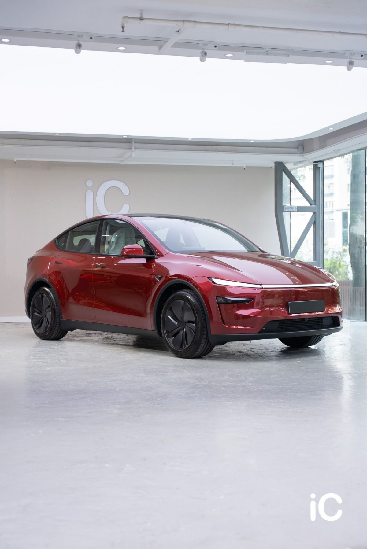 Tesla Model Y Juniper (Crimson Red) - PPF 車漆保護膜 - IC Detail